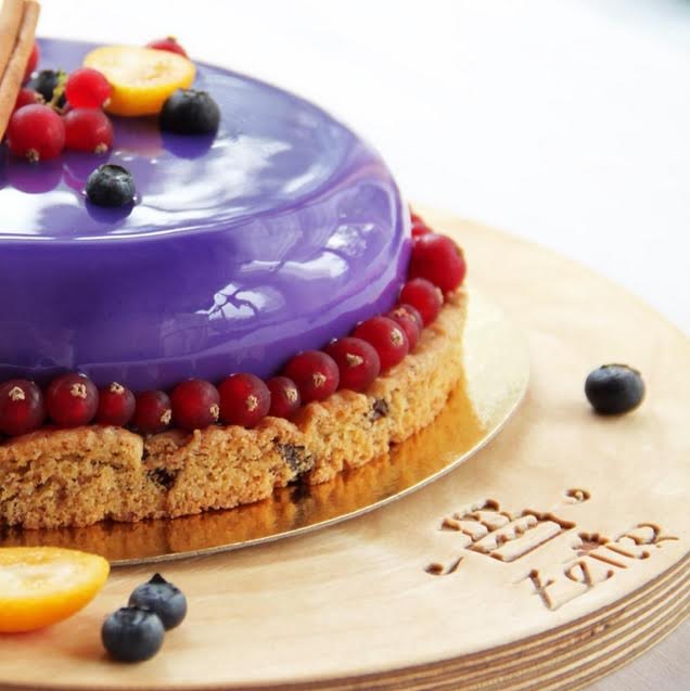 Зеркальная глазурь - непременный атрибут европейских десертов – HomeBaked